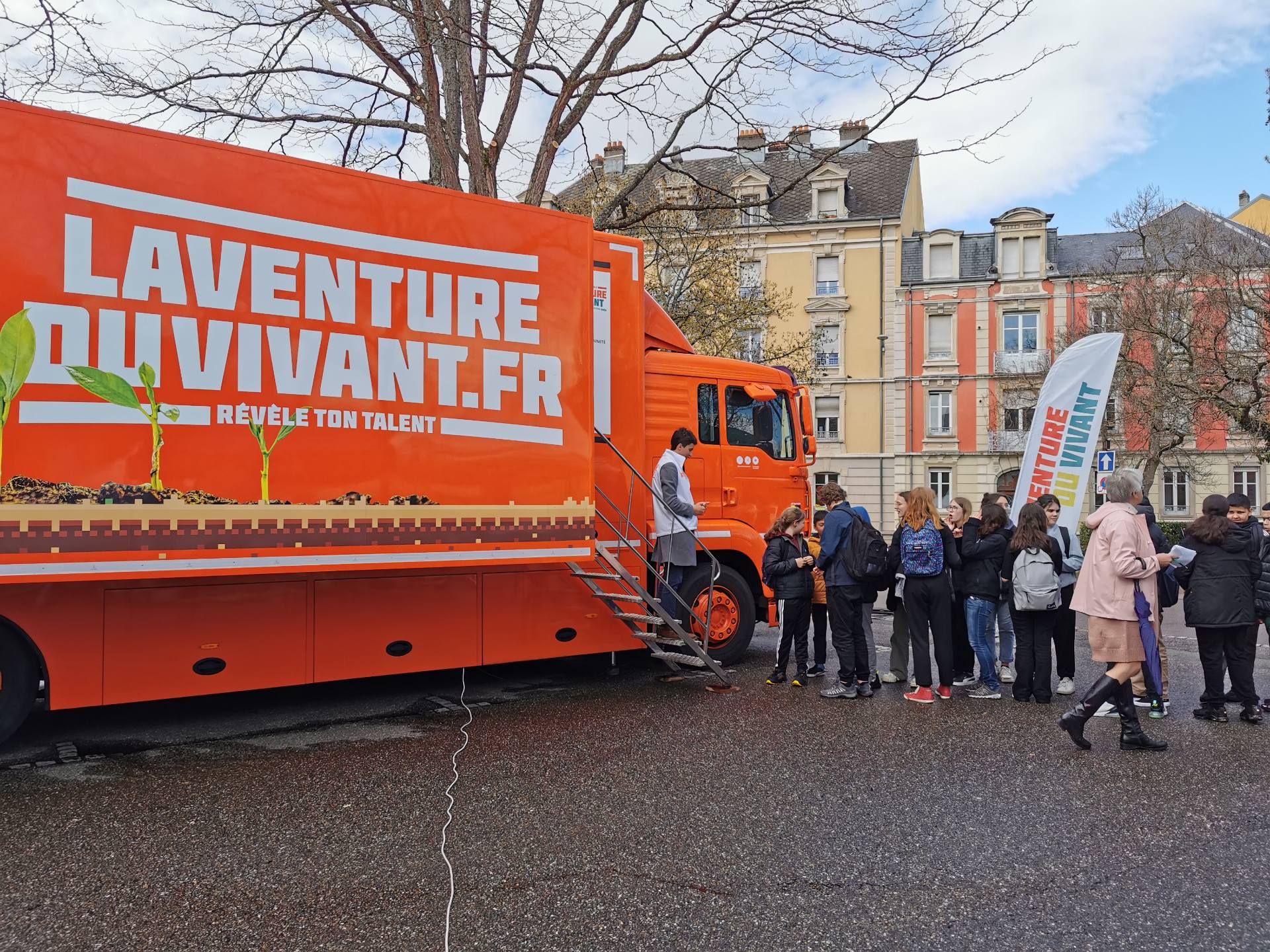 Le Bus de l'Aventure du Vivant - ANEFA Bourgogne-Franche-Comté